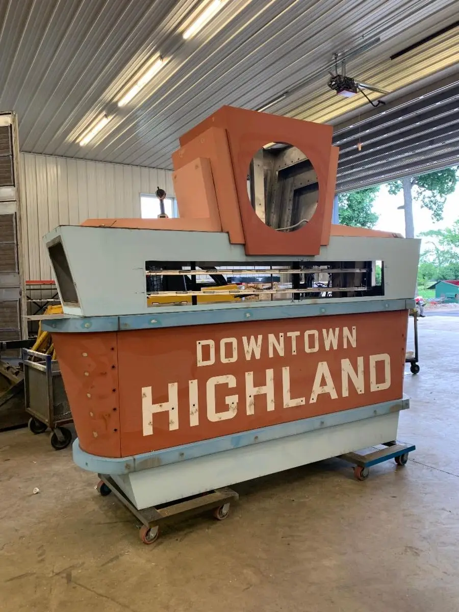 Why Refurbishing Your Signage Is a Smart Investment - Legacy Sign Group